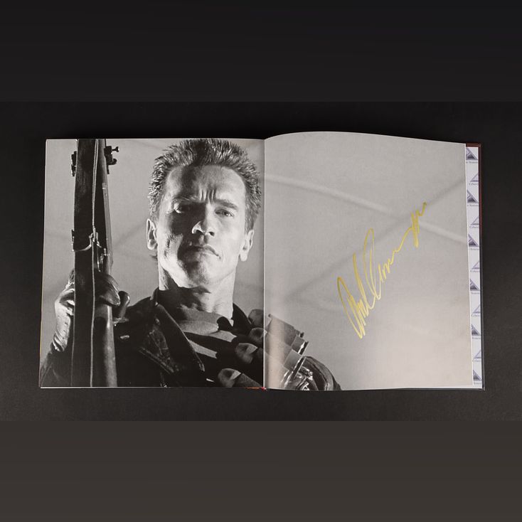 Lot 546 - Online Poster Auction - Two Terminator Vault Books (English ...