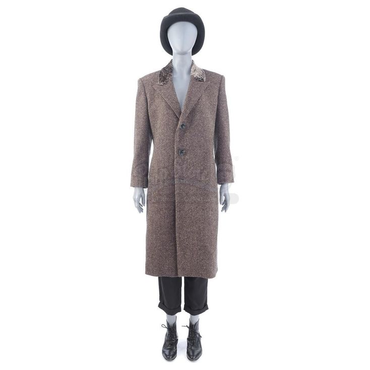 Lot 22 THE HAUNTING OF HILL HOUSE - Olivia Crain as the Bowler Hat Man ...