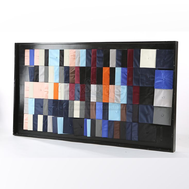 Lot 501 - Cullen House Graduation Cap Display | TWILIGHT SAGA, THE ...