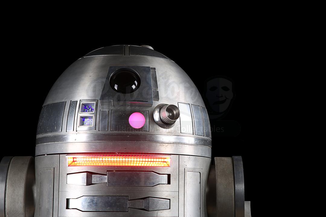 Light-Up Remote Control R2-BHD Droid | #N# STAR WARS: THE LAST JEDI (2017)