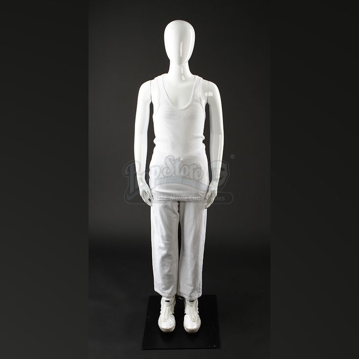 Bonzo Madrids (Moises Arias) Night Clothes | ENDER'S GAME (2013)