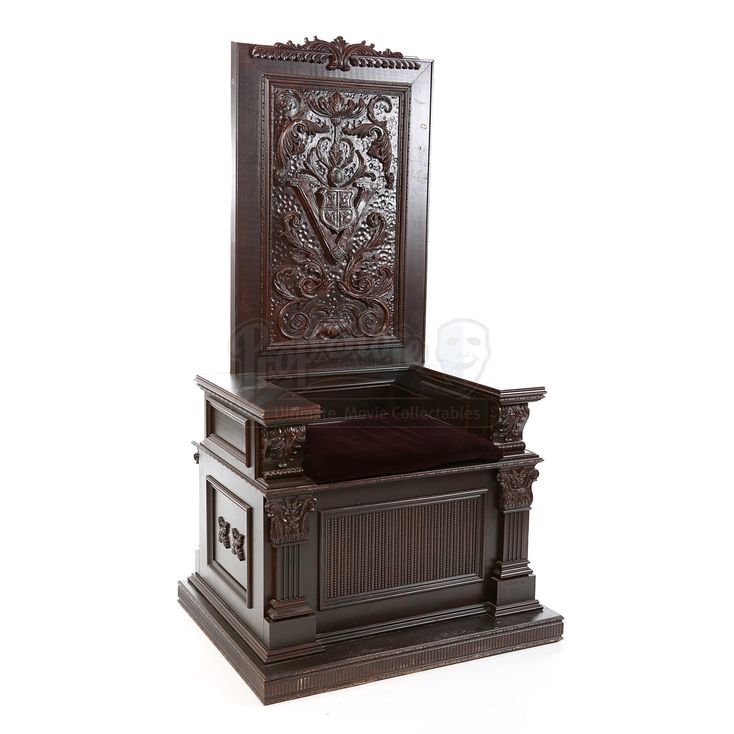 Lot 674 - Aros Volturi Carved Wood Throne | TWILIGHT SAGA, THE ...