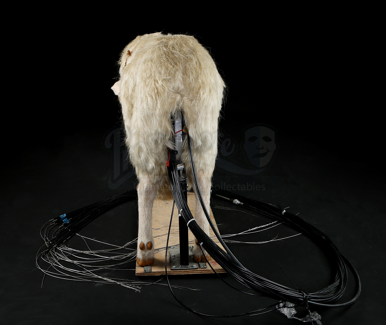 Animatronic Seance Goat | Prop Store - Ultimate Movie Collectables