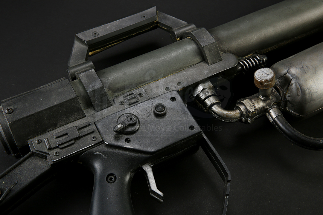 Stunt Grappling Hook Gun | Prop Store - Ultimate Movie Collectables