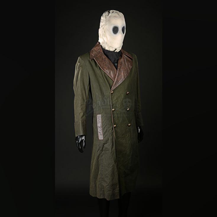 Jonathan Preests (Ryan Phillippe) Mask and Coat | FRANKLYN (2008)
