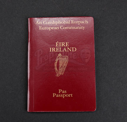 Lizzy Murrays (Mireille Enos) Fake Irish Passport | Prop Store ...