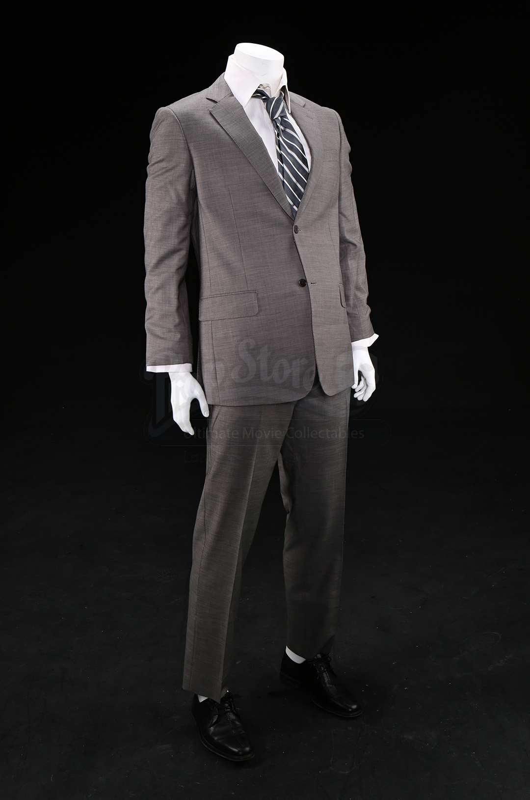 Drivers (Richard Jenkins) Grey Suit | Prop Store - Ultimate Movie ...