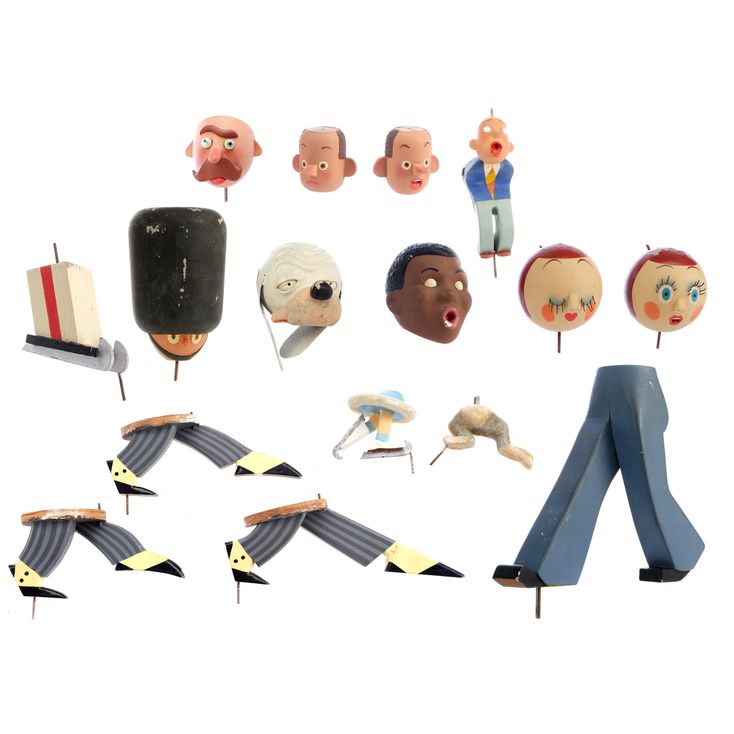 Lot 769 - Set of 16 Puppet Pieces | PUPPETOONS (1932-1947)