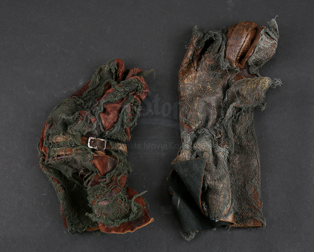 Dwergi Gloves | Prop Store - Ultimate Movie Collectables