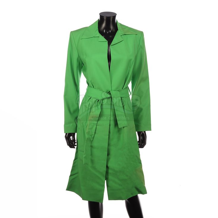 Shannons (Minnie Driver) Green Coat | HIGH HEELS AND LOW LIFES (2001)