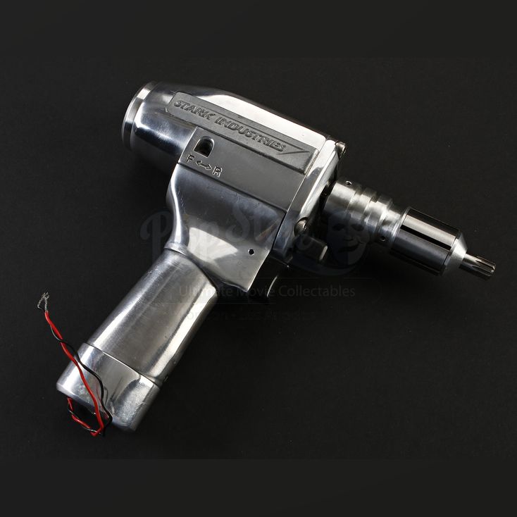 Tony Starks (Robert Donwey Jr.) Power Screwdriver | IRON MAN (2008)