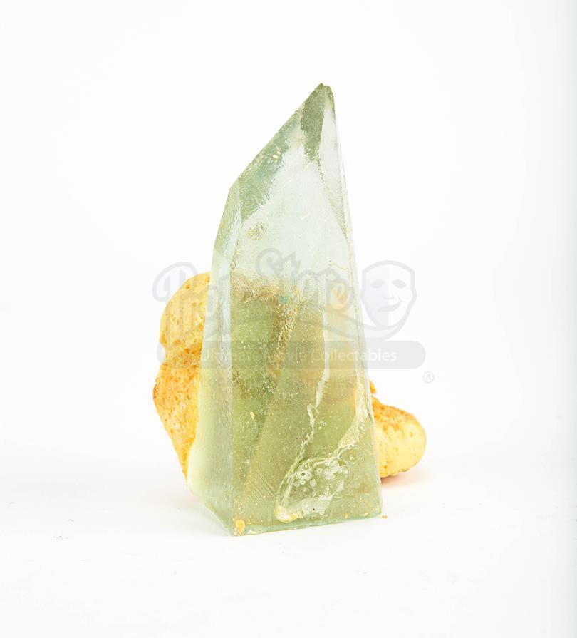 Lot # 156 - ROSWELL (TV SERIES) - Alien Crystal