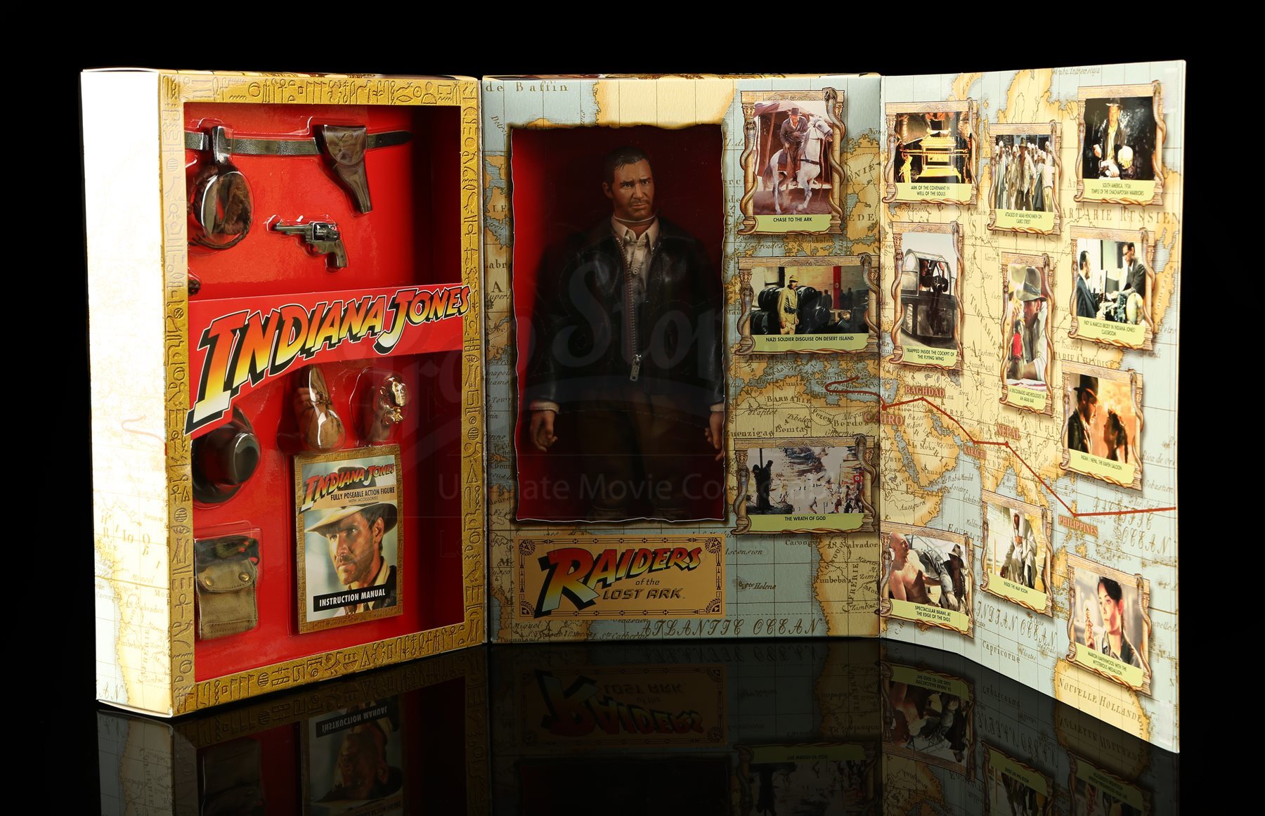 Lot # 472 - 1:6 Scale Fully Poseable Indiana Jones In Gatefold Box ...