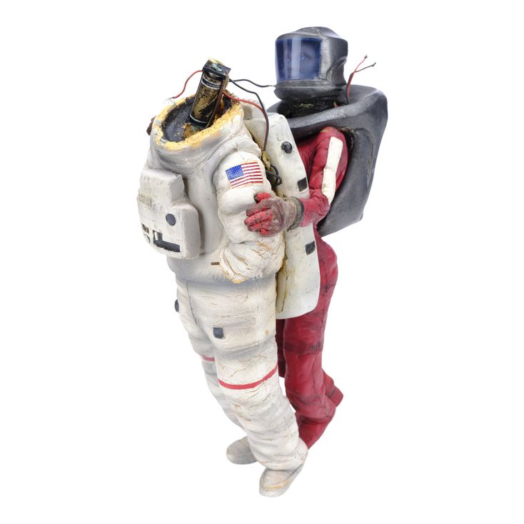 Lot #1024 - MOONTRAP (1988) - Colonel Jason Grant (Walter Koenig) and ...