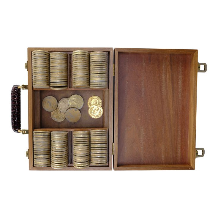 Lot 272 JOHN WICK CHAPTER 3-PARABELLUM (2019) Pair of High Table ...