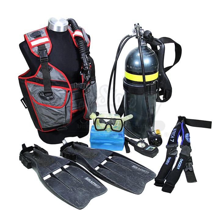 James Bonds (Timothy Dalton) Scuba Equipment | JAMES BOND: LICENCE TO ...