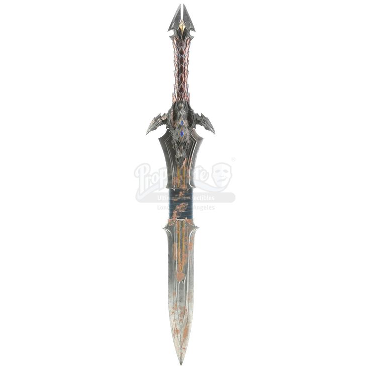 Lothars (Travis Fimmel) Hero Clay-Covered Sword | WARCRAFT (2016)
