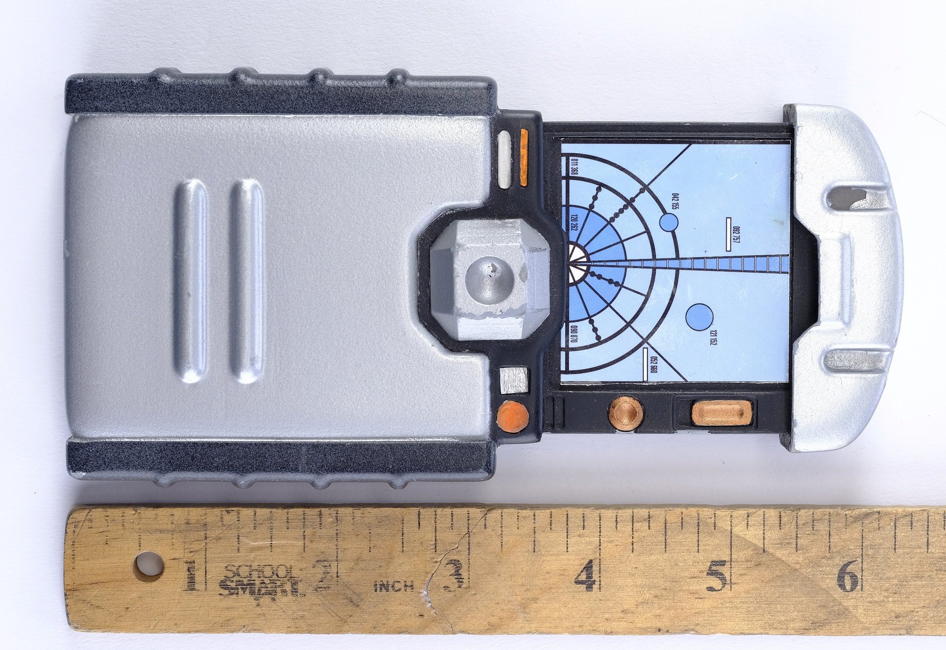 Lot 1210 - Starfleet Hand Scanner | STAR TREK: ENTERPRISE (2001 - 2005)