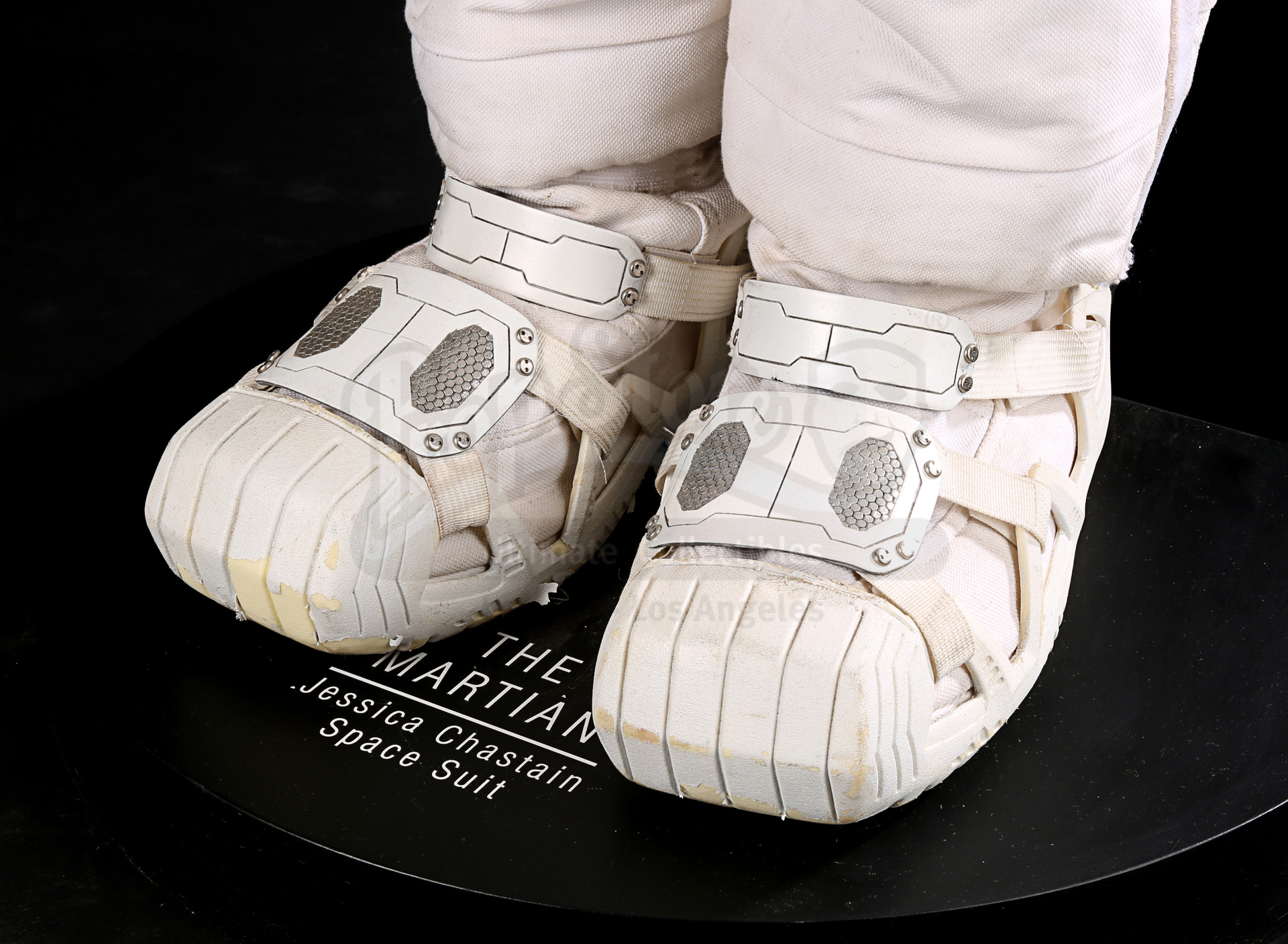 Commander Melissa Lewis (Jessica Chastain) EVA Suit | MARTIAN, THE (2015)