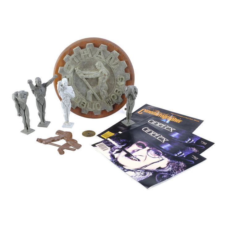 Lot # 498: BATMAN RETURNS (1992) - Production-Made Gotham Plaza Model ...
