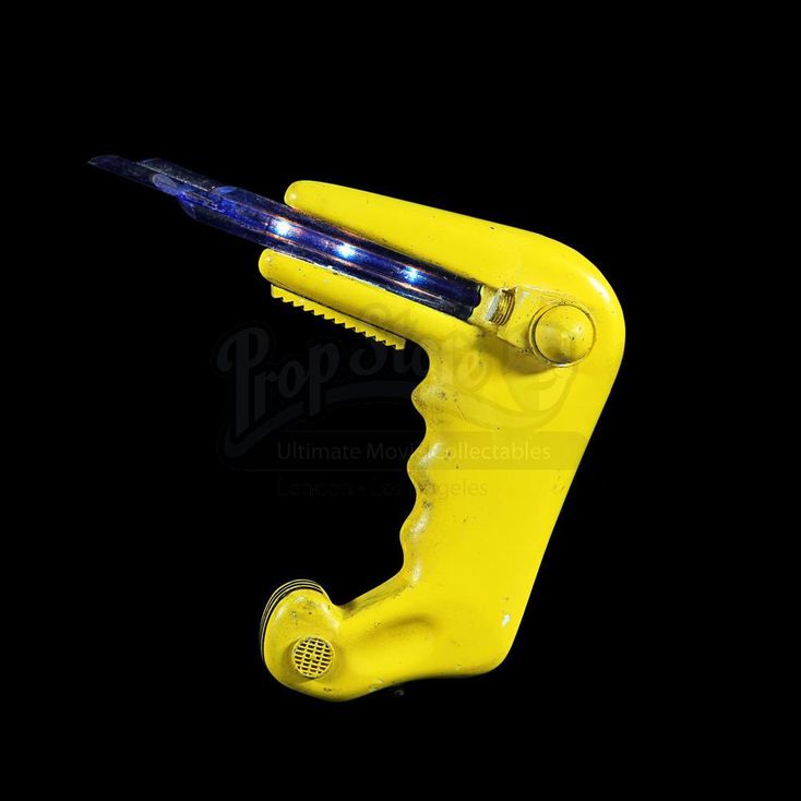 Terror of the Vervoids Light-Up Blaster | DOCTOR WHO (2001)