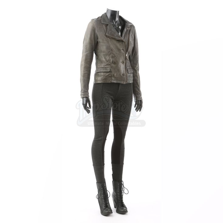 Lot 879 - Bella Cullens Stunt Battle Costume | TWILIGHT SAGA, THE ...