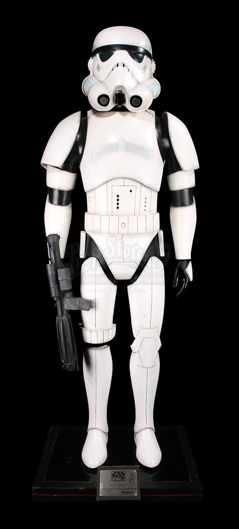 Lot # 570 - Stormtrooper 1:1 Statue
