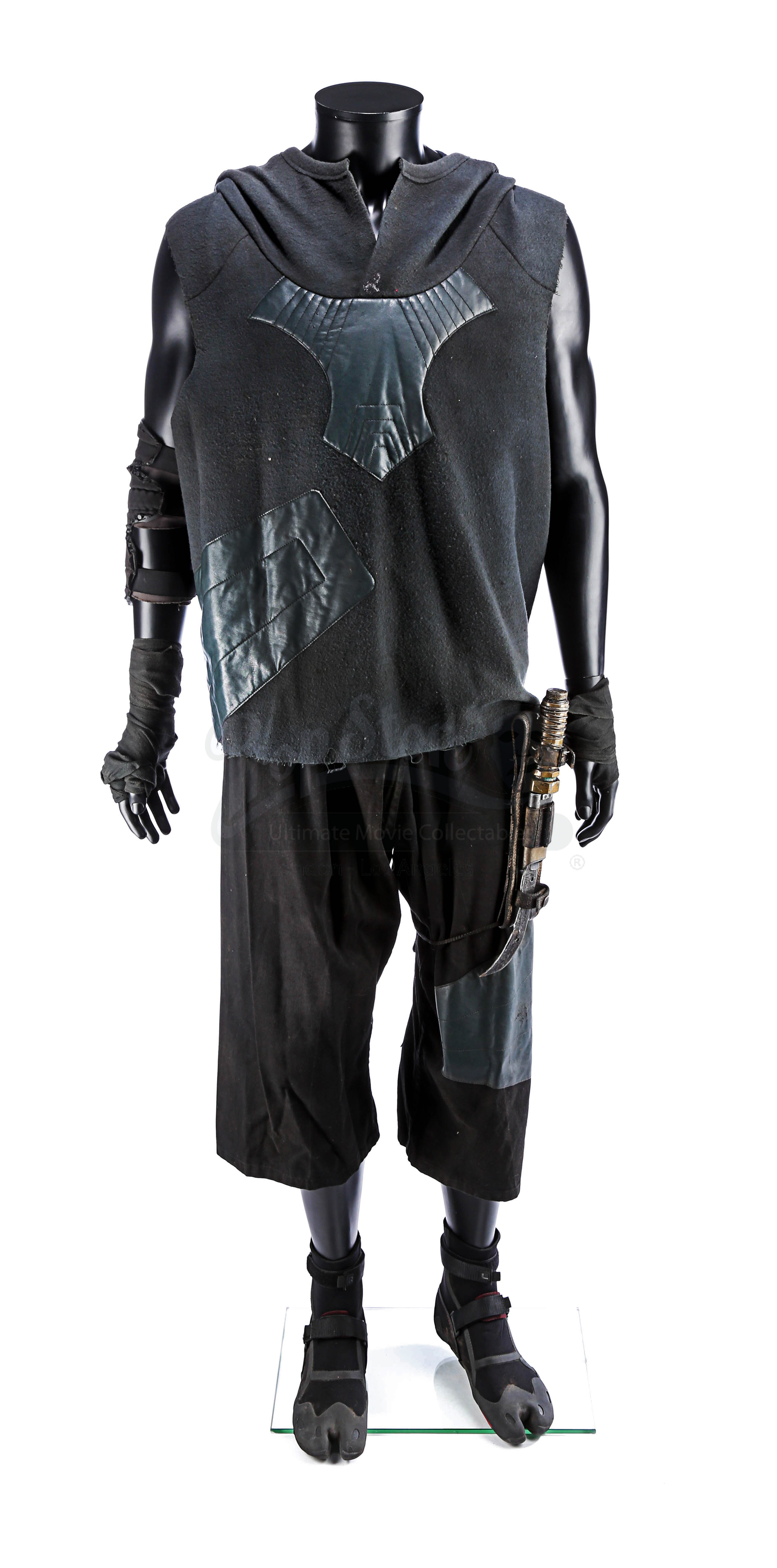 Lot #140 - Pandorum - Manh's (Cung Le) Costume
