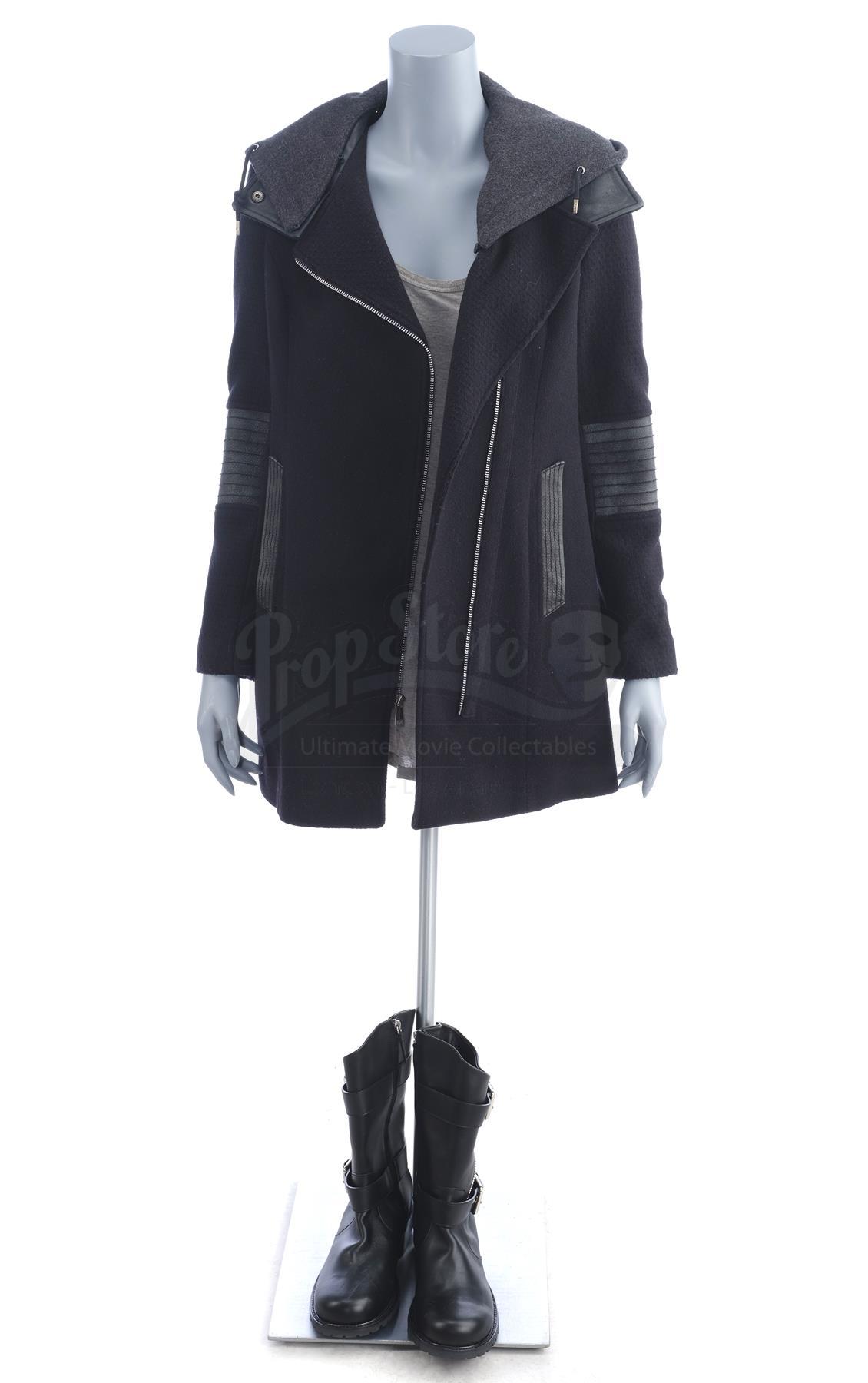 Lot # 240: MARVEL'S JESSICA JONES (TV SERIES) - Jessica Jones' Winter ...