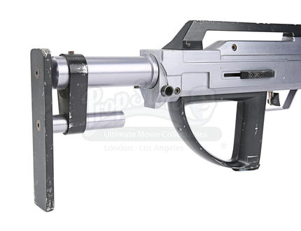 Hero Gun | Prop Store - Ultimate Movie Collectables