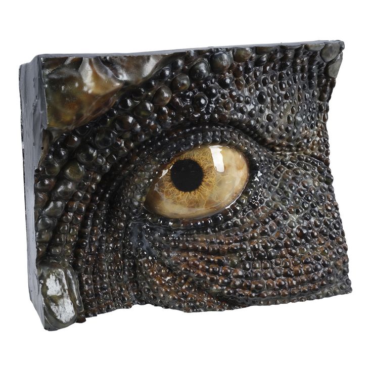 Lot # 192: JURASSIC PARK (1993) - T-Rex Eye Reference Eye in Socket Display