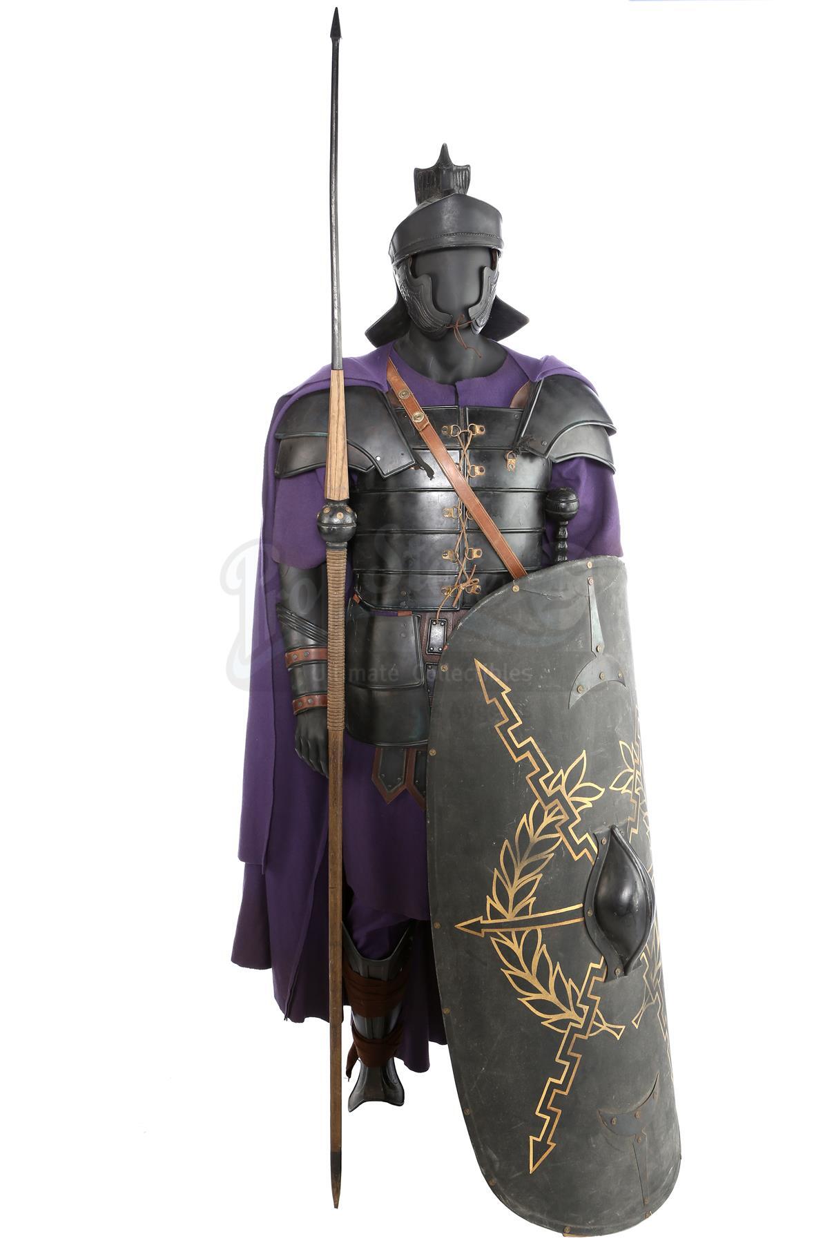 Lot #294 - GLADIATOR (2000) - Praetorian Guard Costume with Sword ...