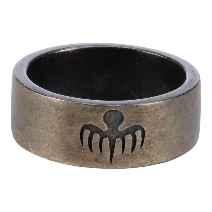 Lot # 201: JAMES BOND: SPECTRE (2015) - SPECTRE Agent's Metal Ring