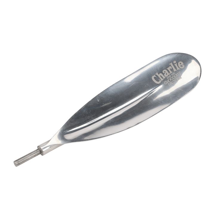 Crew Paddle | CHARLIE AND THE CHOCOLATE FACTORY (2005)