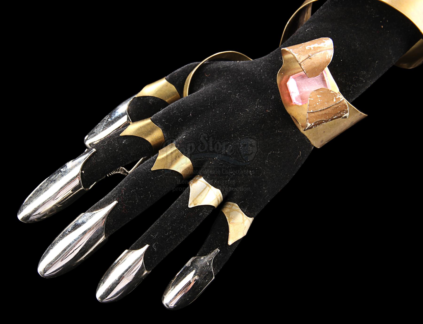 Propstore - Find Your Extraordinary