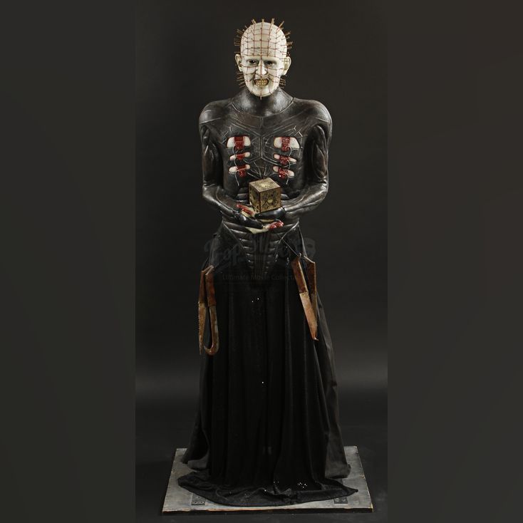 Replica Pinhead Statue | HELLRAISER (1987)