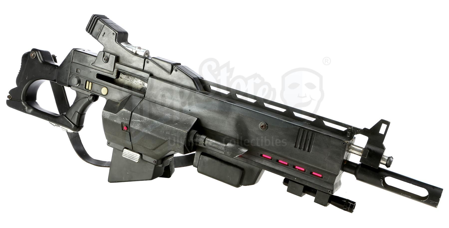 Judge Dredd 1995 Film Guns JUDGE DREDD (1995) Hero Hunter Rifle