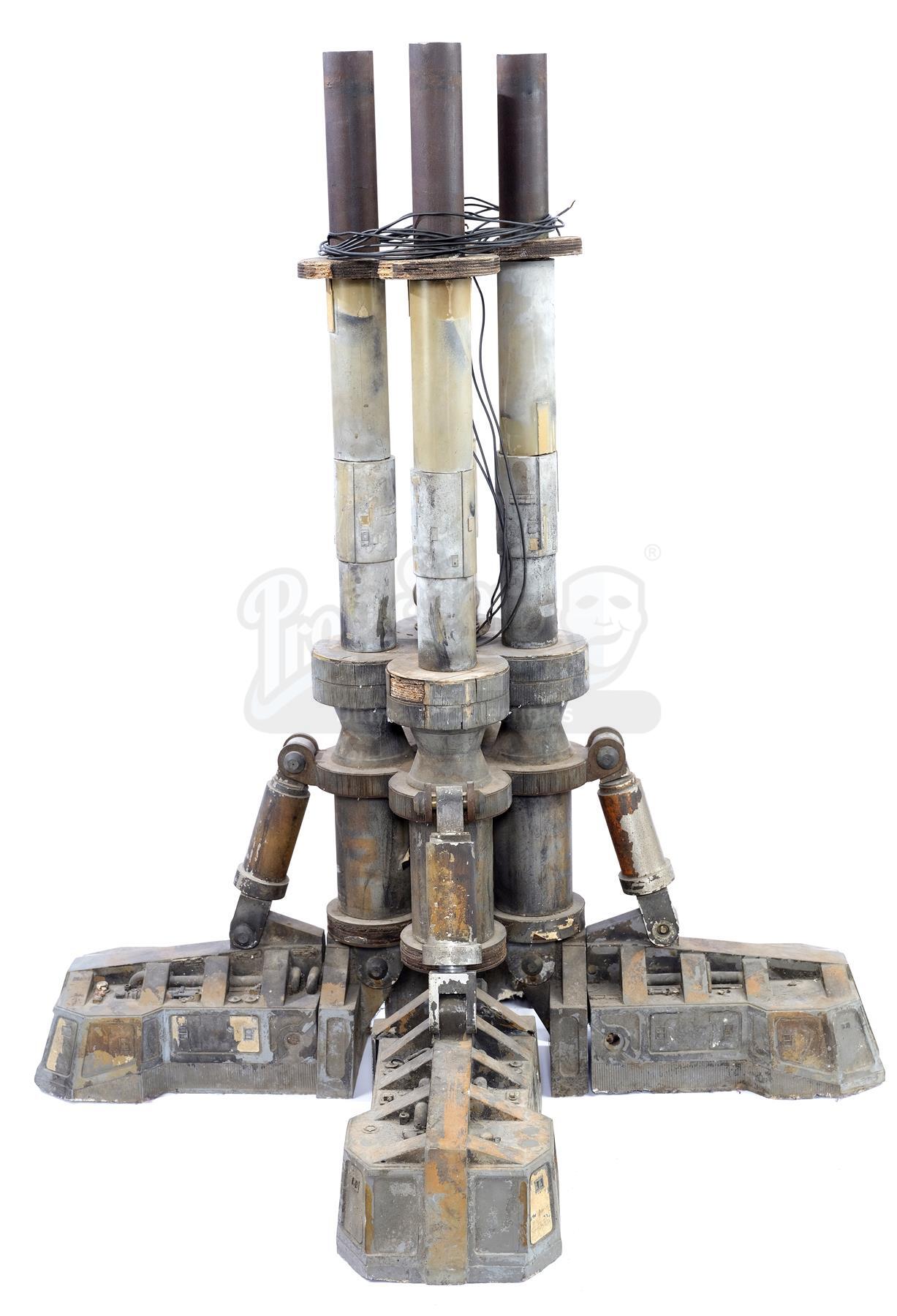 Lot #18 - ALIEN (1979) - Nostromo Close-Up Model Miniature Landing Leg