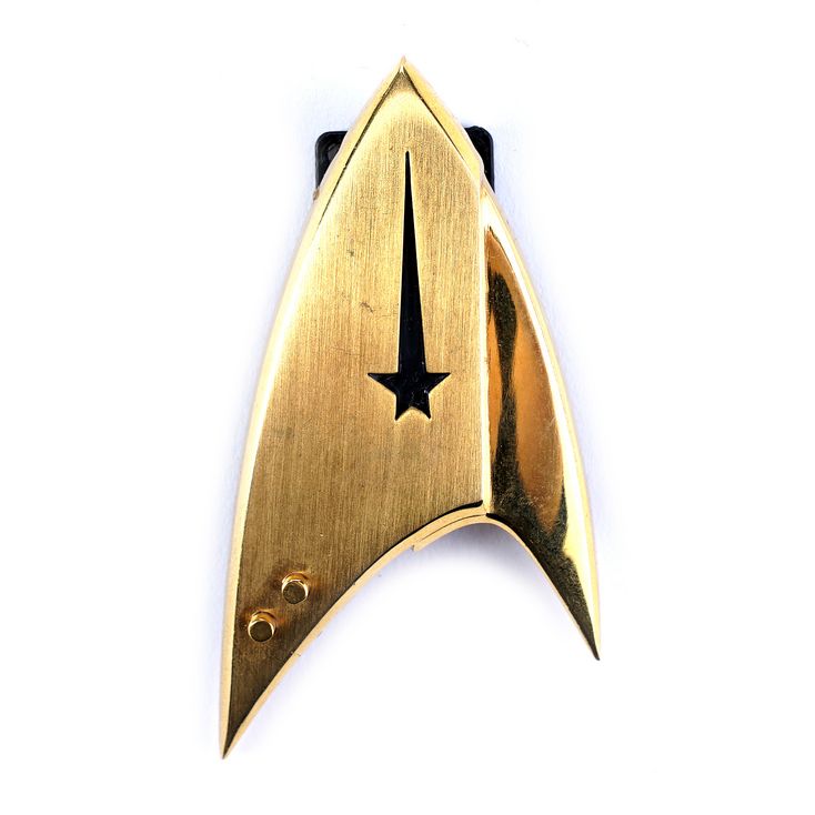 Lot 338 - Lieutenant-rank Starfleet Command Badge | STAR TREK ...