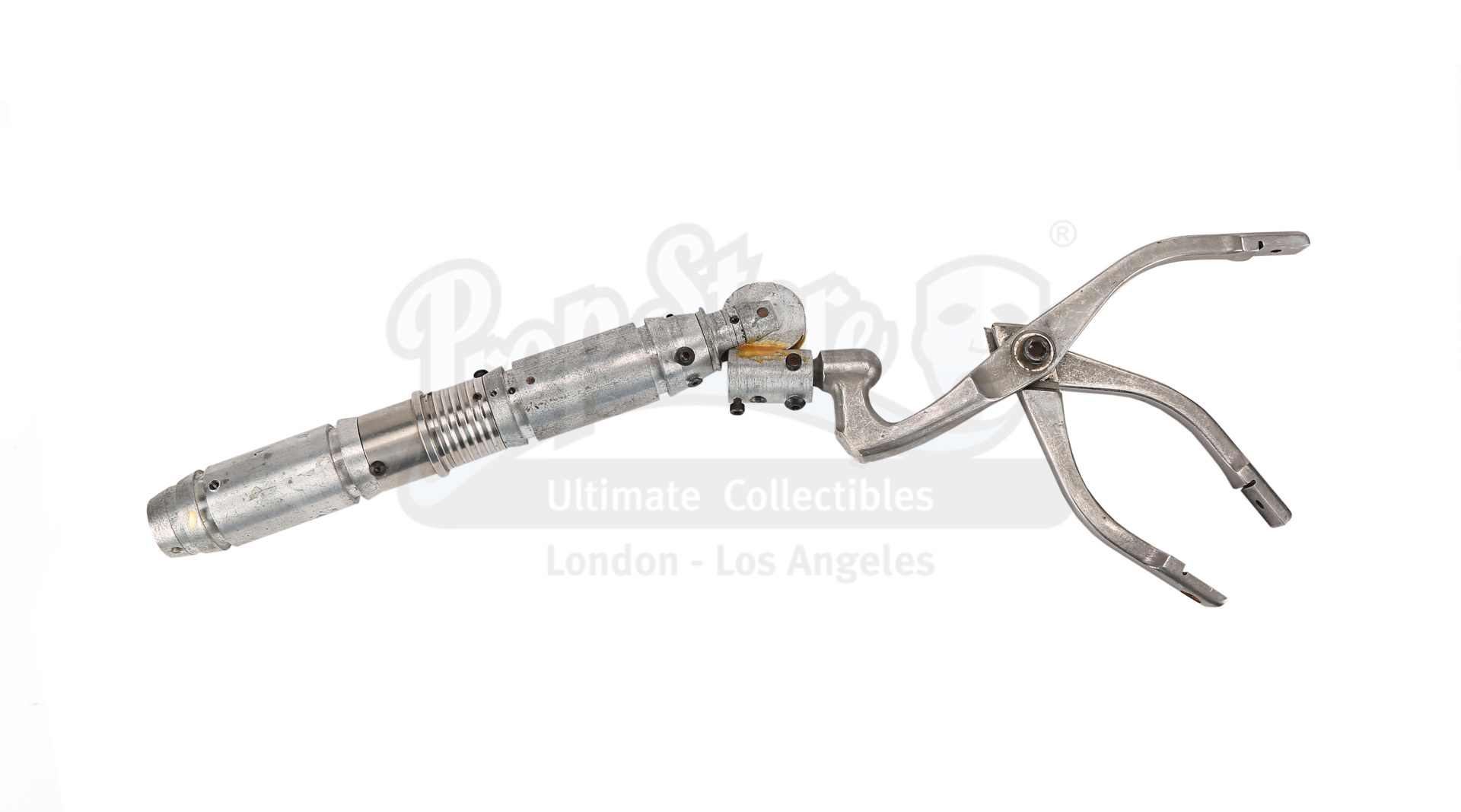 Lot #685 - STAR WARS: REVENGE OF THE SITH (2005) - R2-D2 Arm