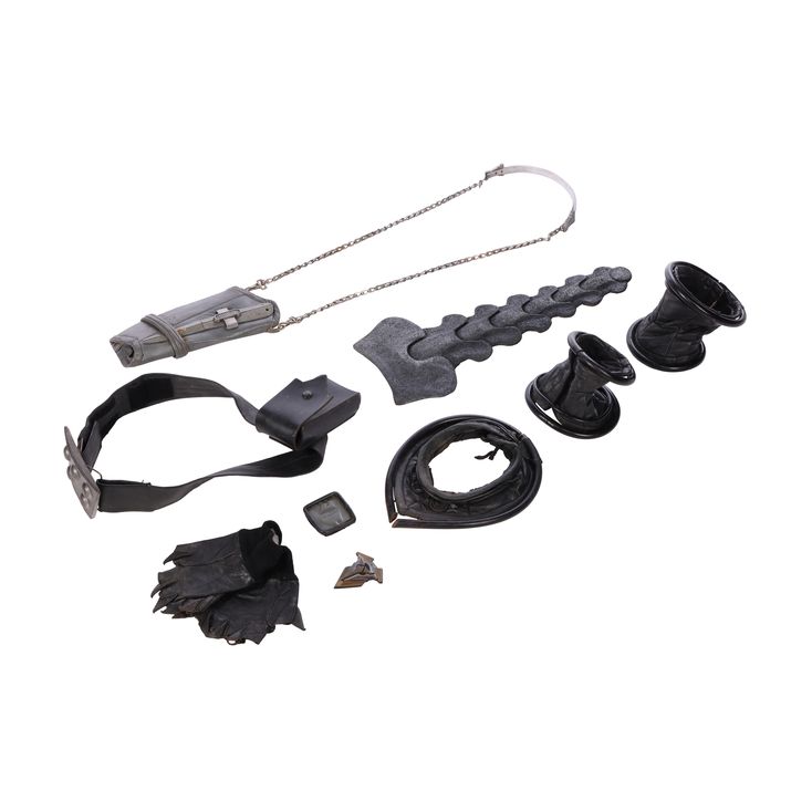 Lot #1194 - STAR TREK: VARIOUS PRODUCTIONS - Klingon Warrior's Costume ...