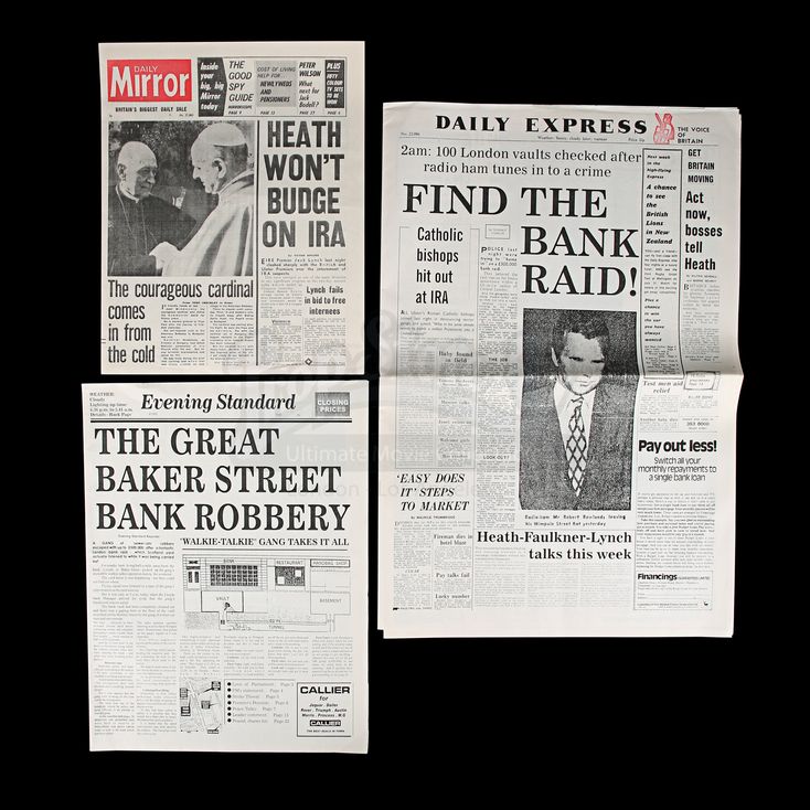 Set of Newspapers | BANK JOB, THE (2008)