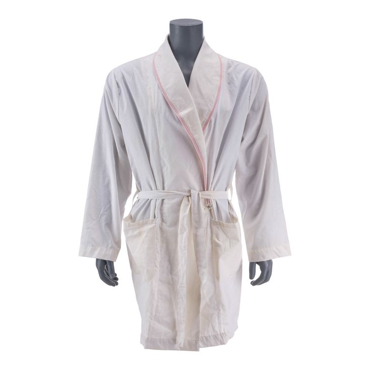 Lot # 7: ALIEN (1979) - Kane's (John Hurt) Robe