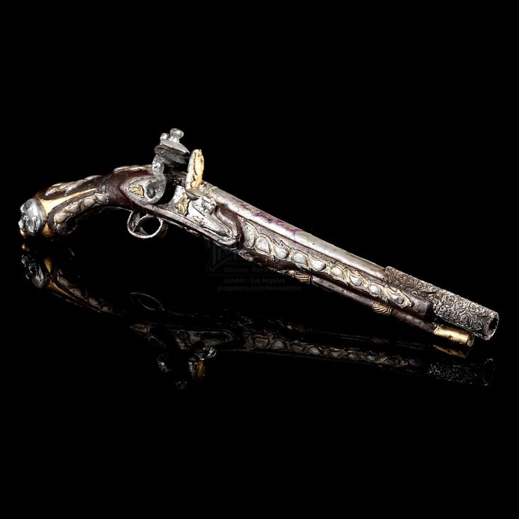 Captain Barbossas (Geoffrey Rush) Stunt Flintlock Pistol | PIRATES OF ...