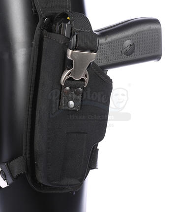 Utility Belt with Stunt Taser and Handcuffs | Prop Store - Ultimate ...