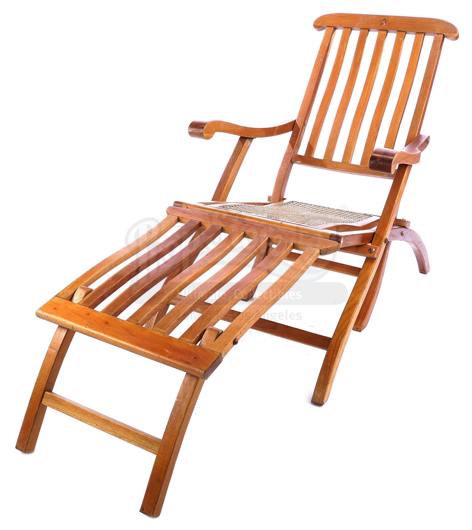 Lot # 1290: TITANIC (1997) - Deck Chair