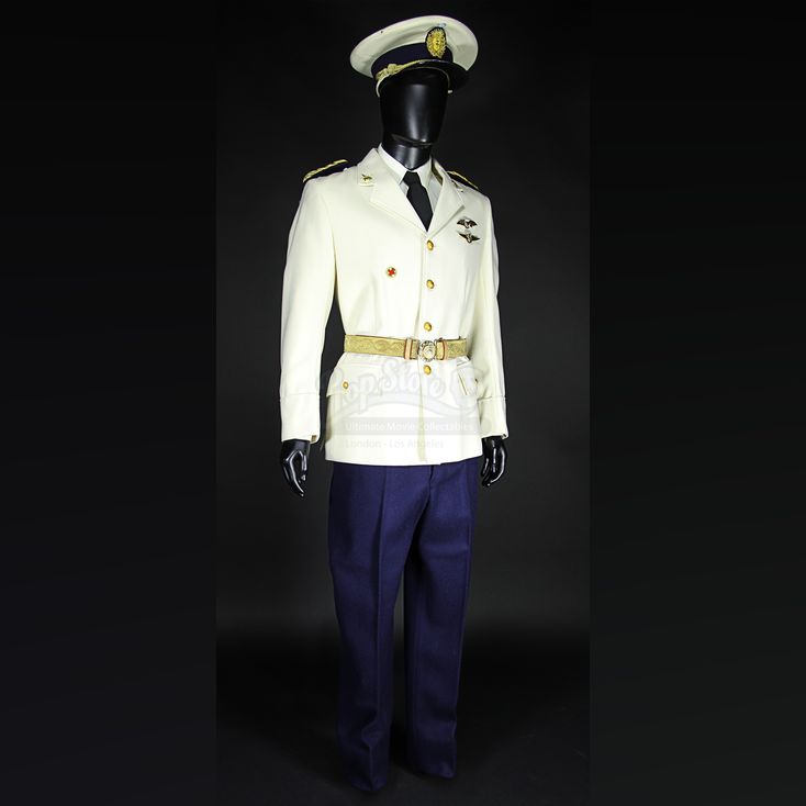 Juan Peron (Jonathan Pryce) Dress Uniform | EVITA (1996)