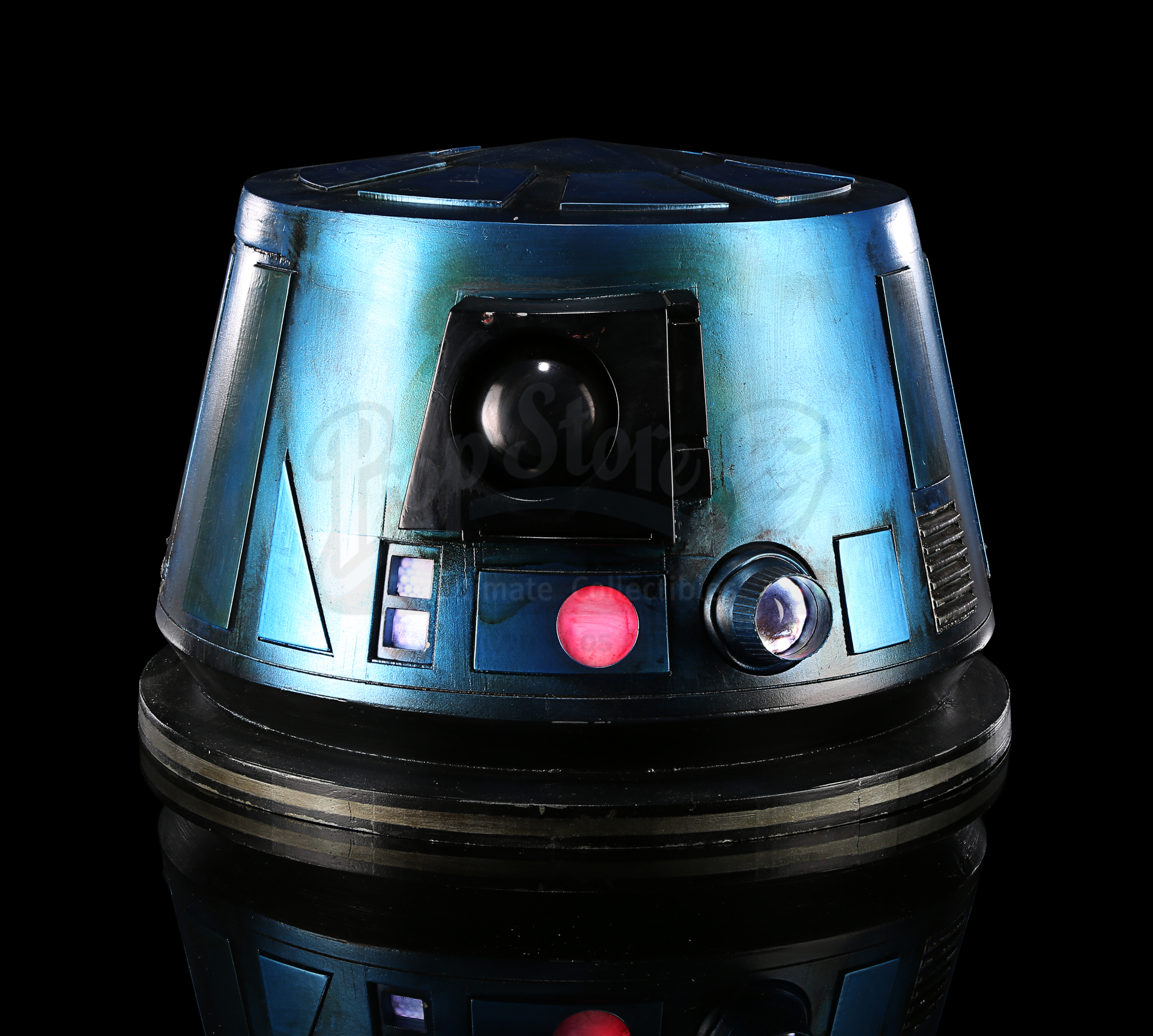 Lot # 345: STAR WARS - EP IX - THE RISE OF SKYWALKER (2019) - Light-up ...