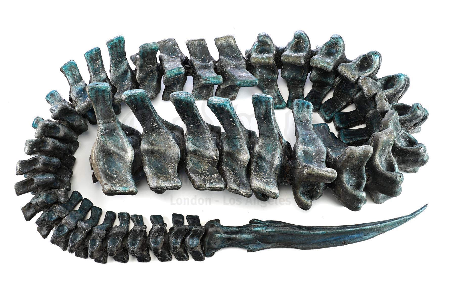 Lot # 469: AVP: ALIEN VS. PREDATOR (2004) - Full-Size Xenomorph Queen Tail