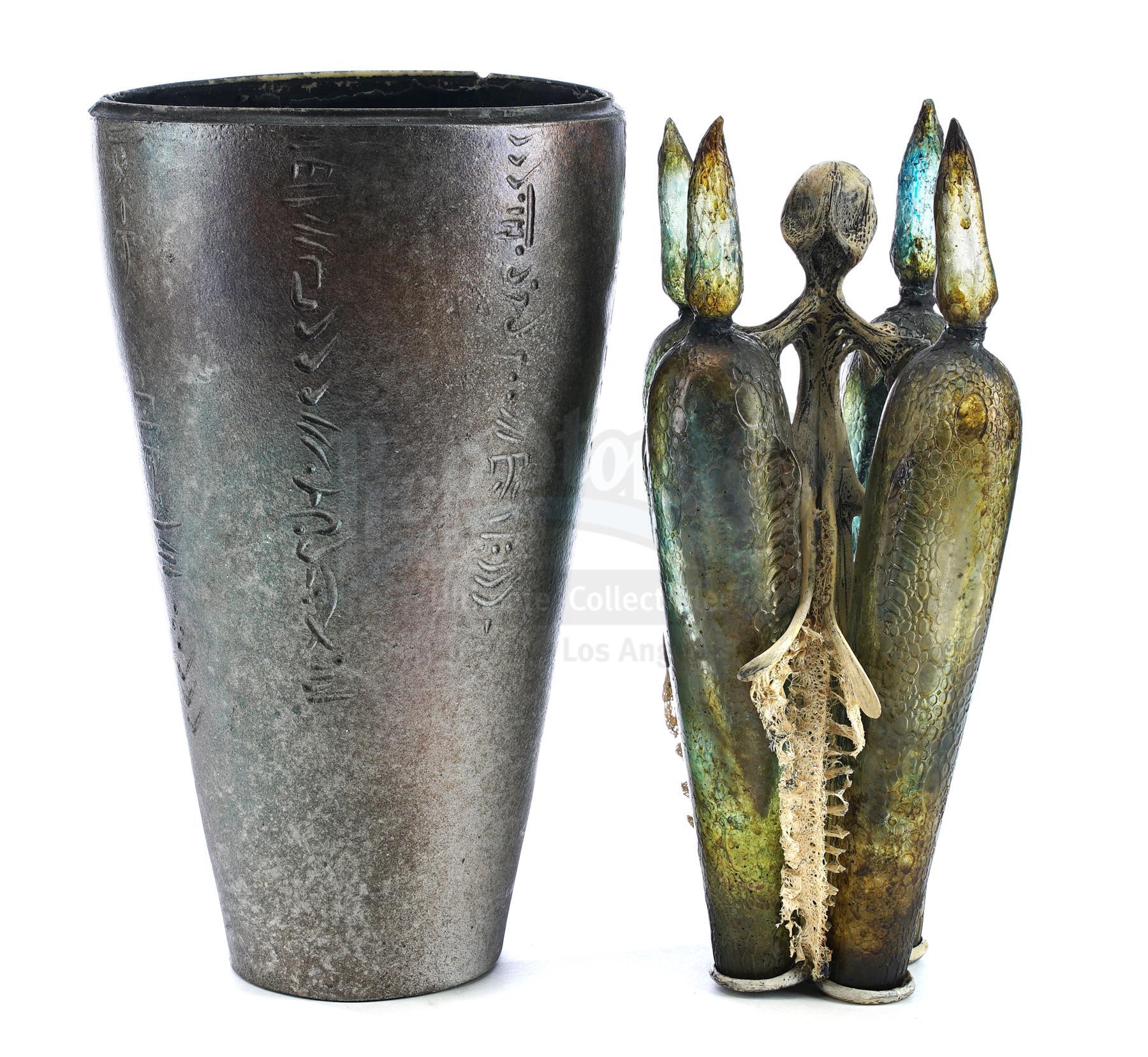 Lot # 214: PROMETHEUS (2012) - Engineer Ampule and Spore Containers